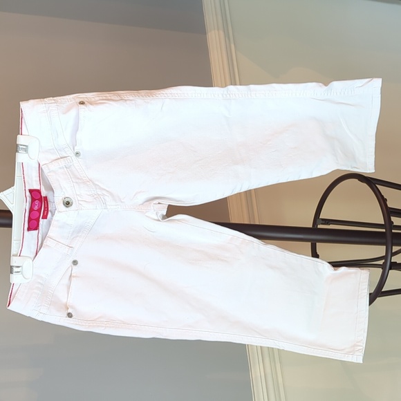 GLO jeans | Pants & Jumpsuits | Ultra Low Rise White Cropped Jeans ...